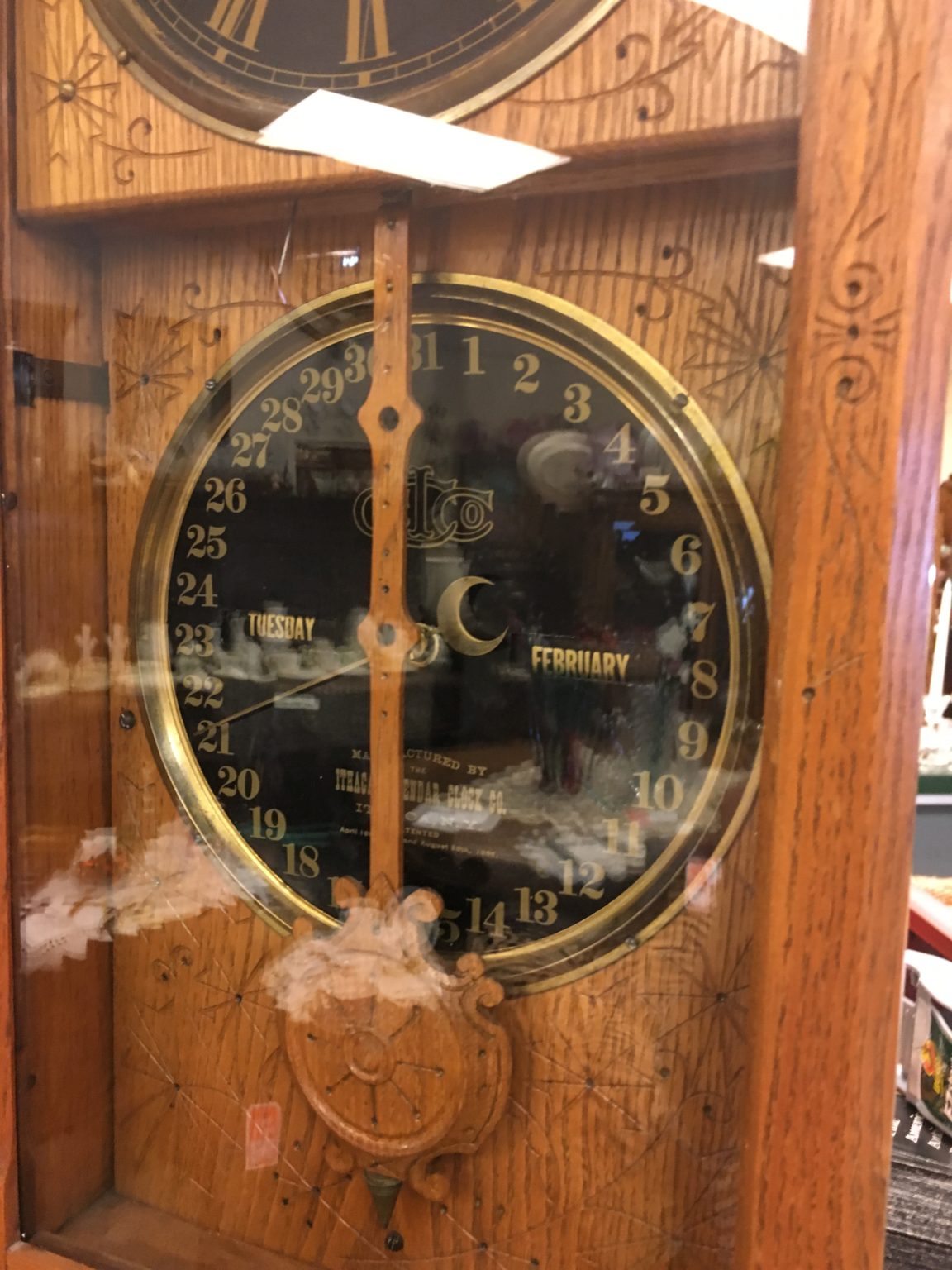 Fashion Clock Ithaca Calendar Clock SOLD – Salado Creek Antiques