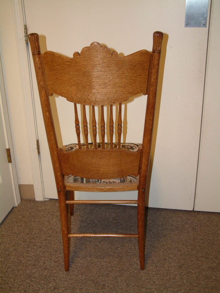 Oak Pressback Rabbit Ear Chairs Set of 6 SOLD – Salado Creek Antiques
